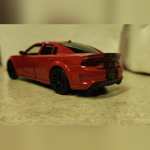 Other | New Red Dodge Charger Hellcat Srt Diecast Car 136 Doors Open ...